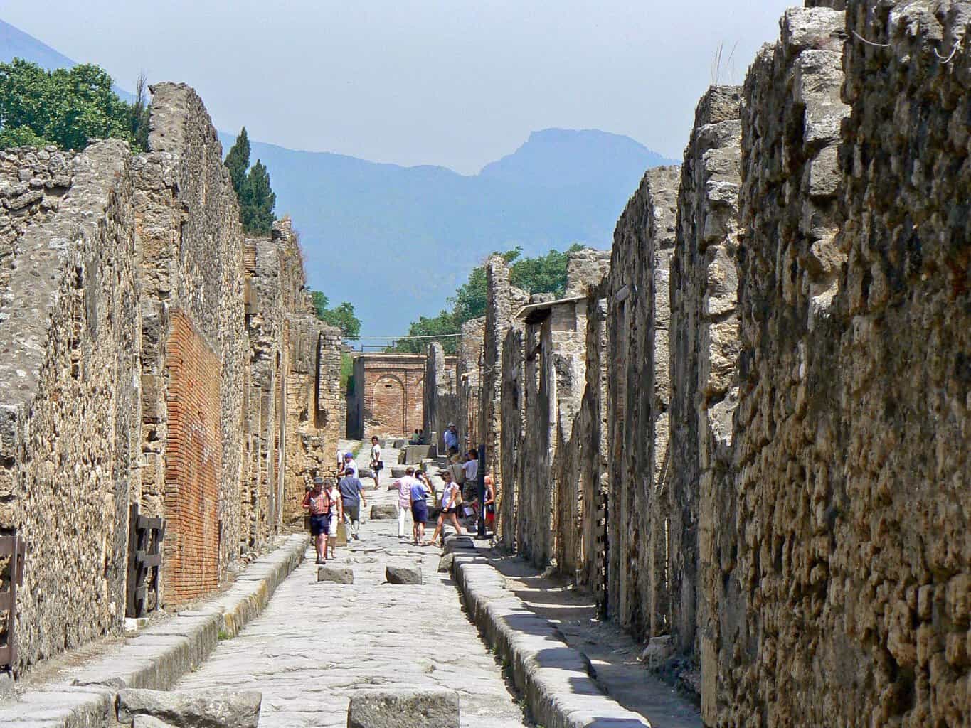 From Sorrento To Pompeii: A Fascinating Expedition Into Ancient History ...